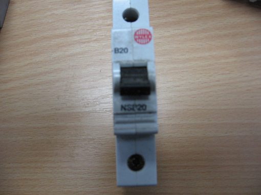 Wylex Circuit Breaker B20 NSB20 - Capricorn Electrical Ltd Capricorn ...